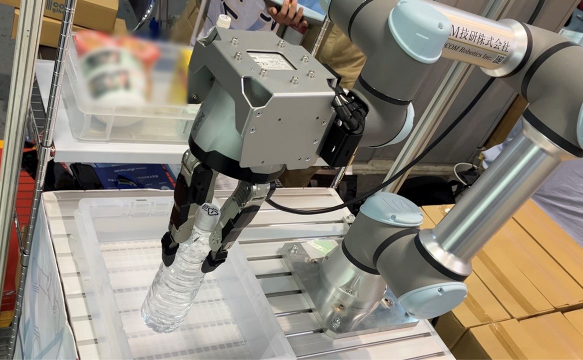 【THK社製品取扱い開始+URCaps開発】 しっかりとつまむ”4本指”のハンドで安定したピッキングを実現！ - 協働ロボット・ユニバーサル ...